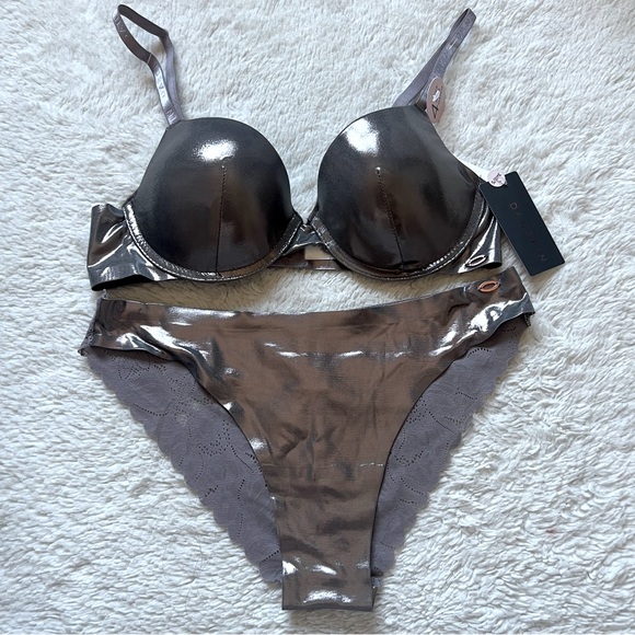 Danskin | Intimates & Sleepwear | Danskin Metallic Bra Panty Set Size S ...